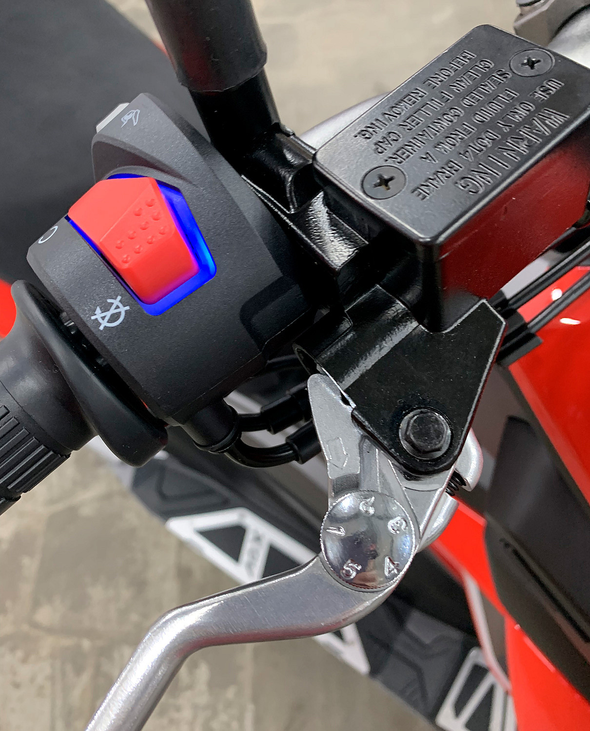 Скутер Regulmoto XDV 300CC 4T (LJ300T-18) EFI (Красный, 103102-2 ...